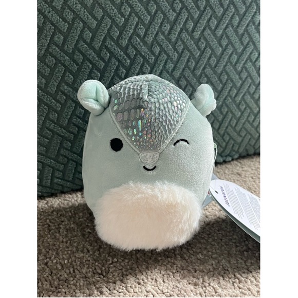 Squishmallows | Toys | Squishmallows Arilla Armadillo Plush Toy Small ...